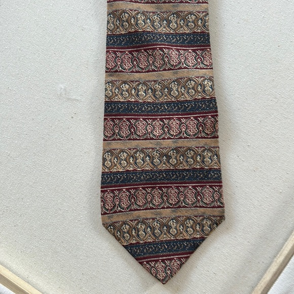 Metropolitan museum of art | Accessories | The Metropolitan Museum Of ...